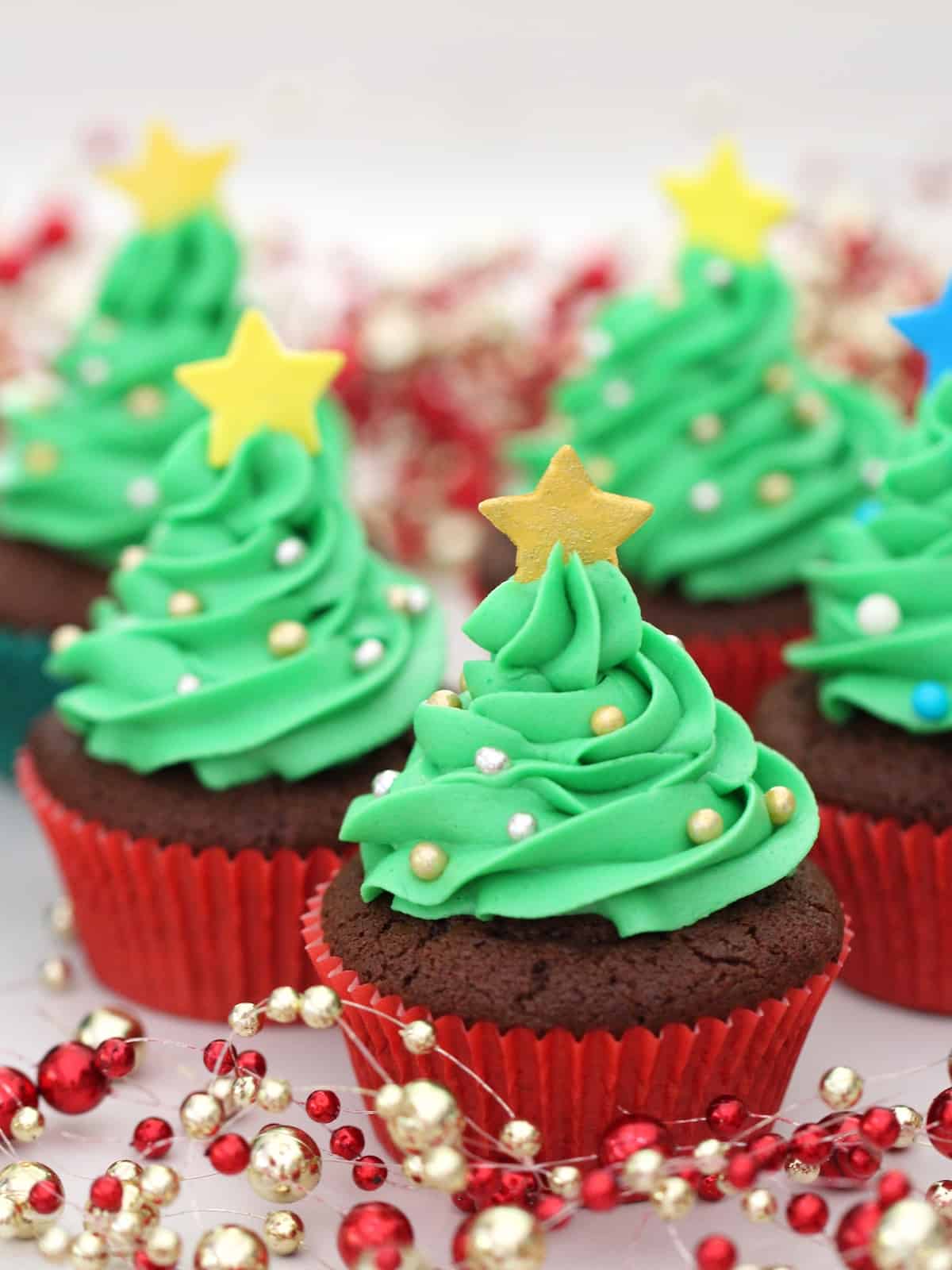 The Best Christmas Themed Cupcake Recipes